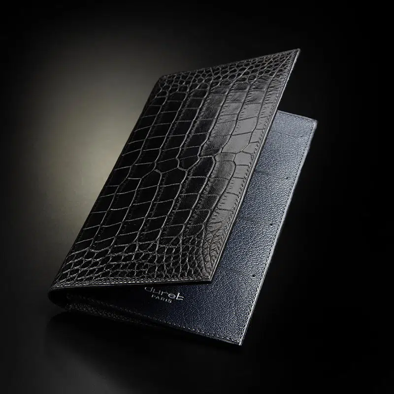 Matte black alligator wallet - Luxury leathergoods